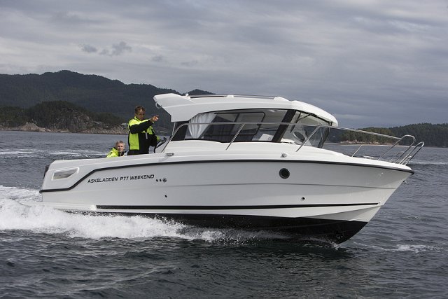Parker 770 Weekend | Boote Berkowitz - Parker Boote, Sonderausstattung ...